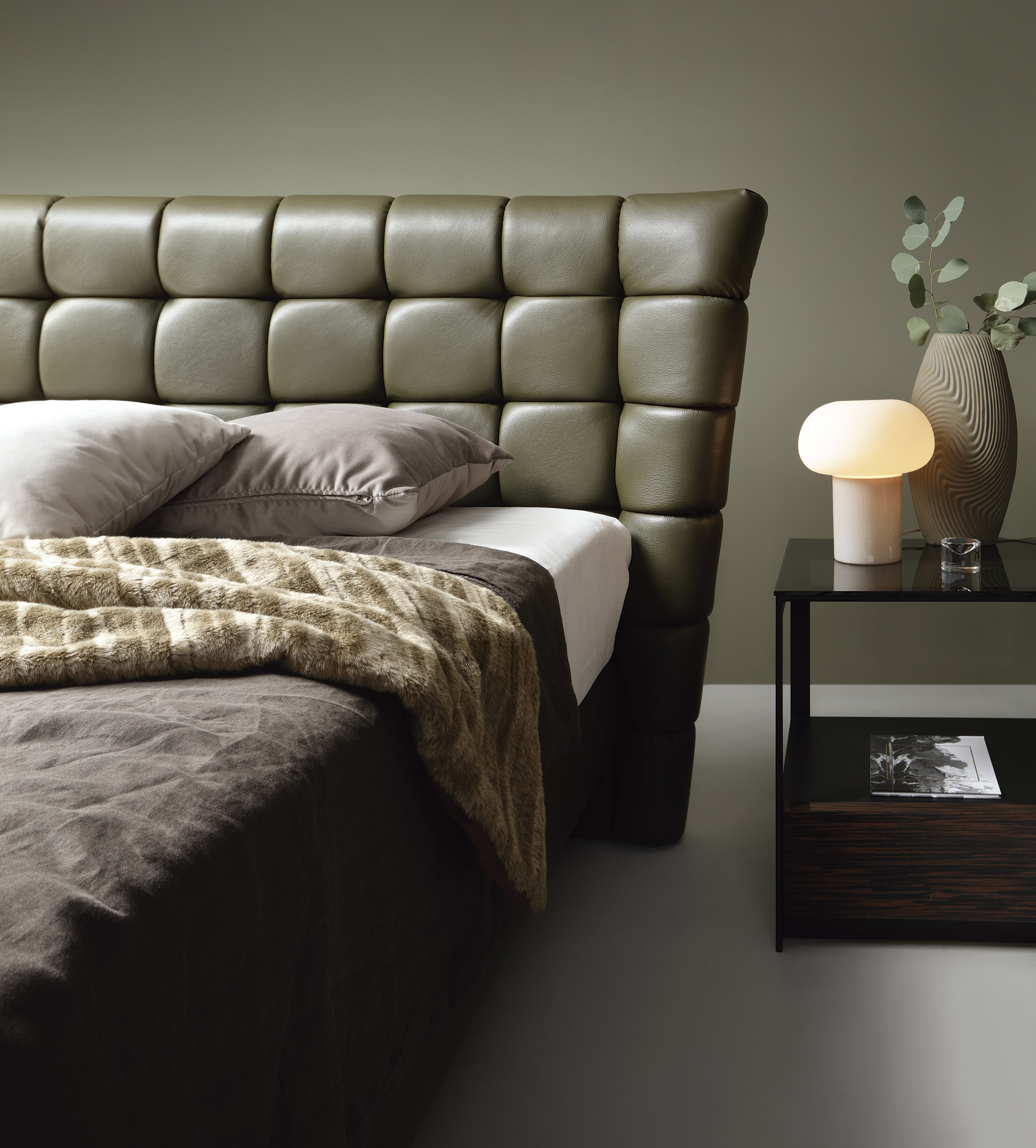 Bed Inferno from “Leather Collection” – Wersal